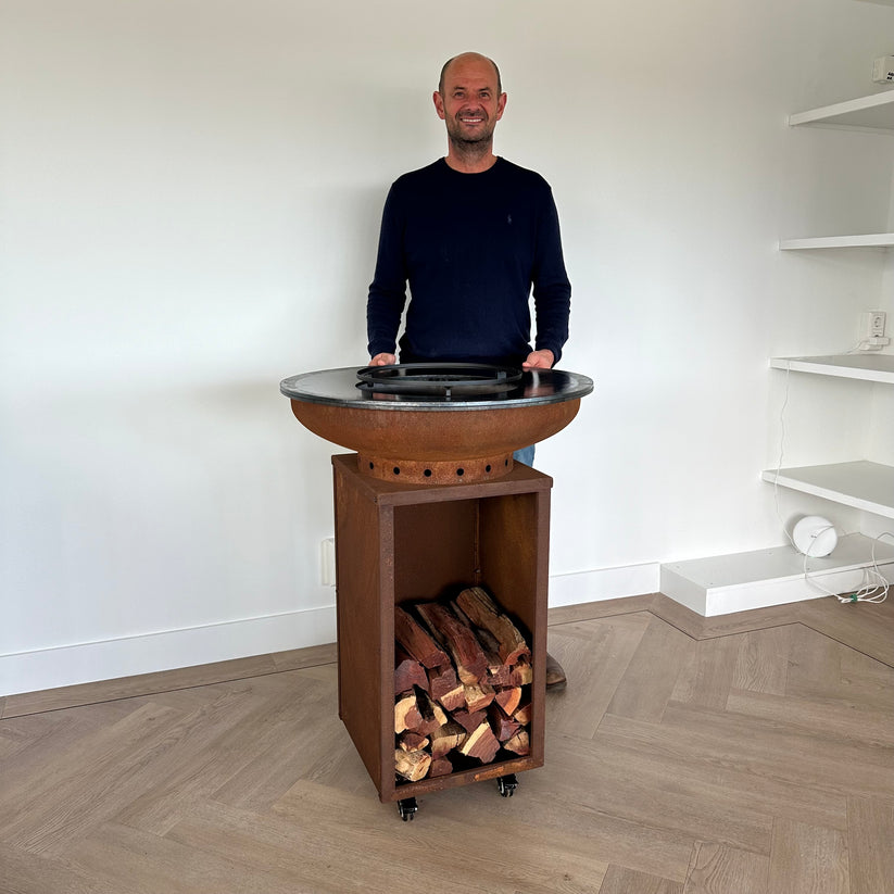 BBQ Plancha Grill Cortenstaal Camarada 2.0 - Met pook en houtopslag ...